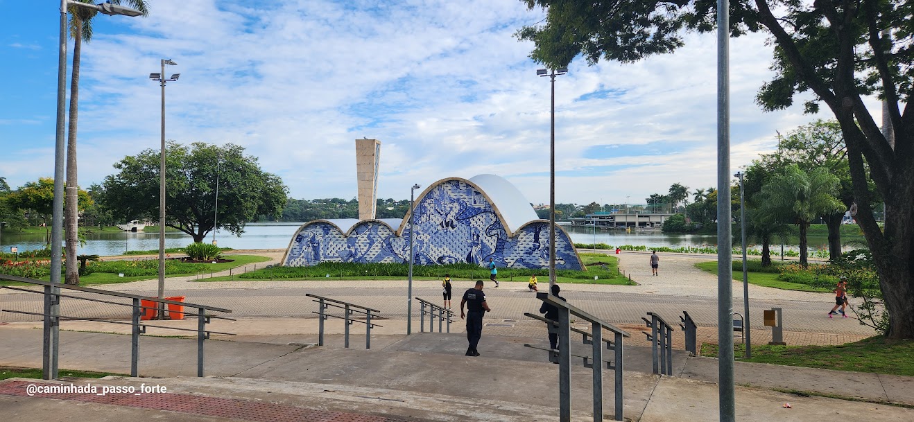 11 Passos: percurso de 18km na Lagoa da Pampulha. - Caminhada passo forte